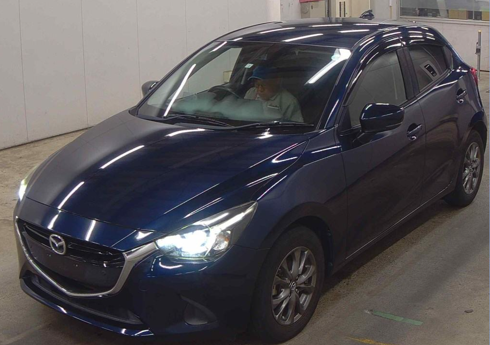 Mazda DEMIO 2018 1300cc Gasoline Automatic_Vilacars.com — Your Trusted ...